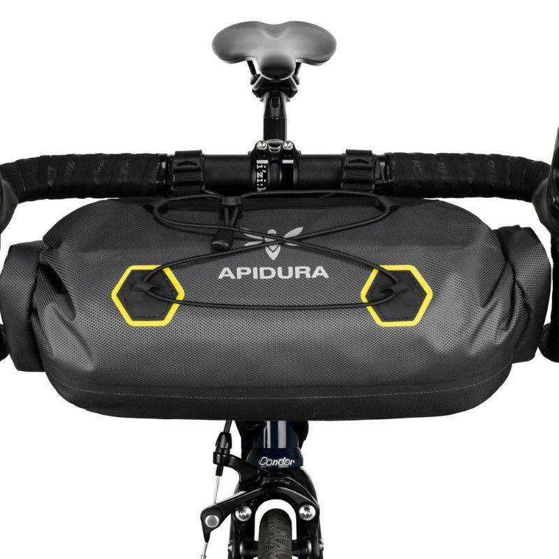 Bike Packing Taschen und Westen von Apidura